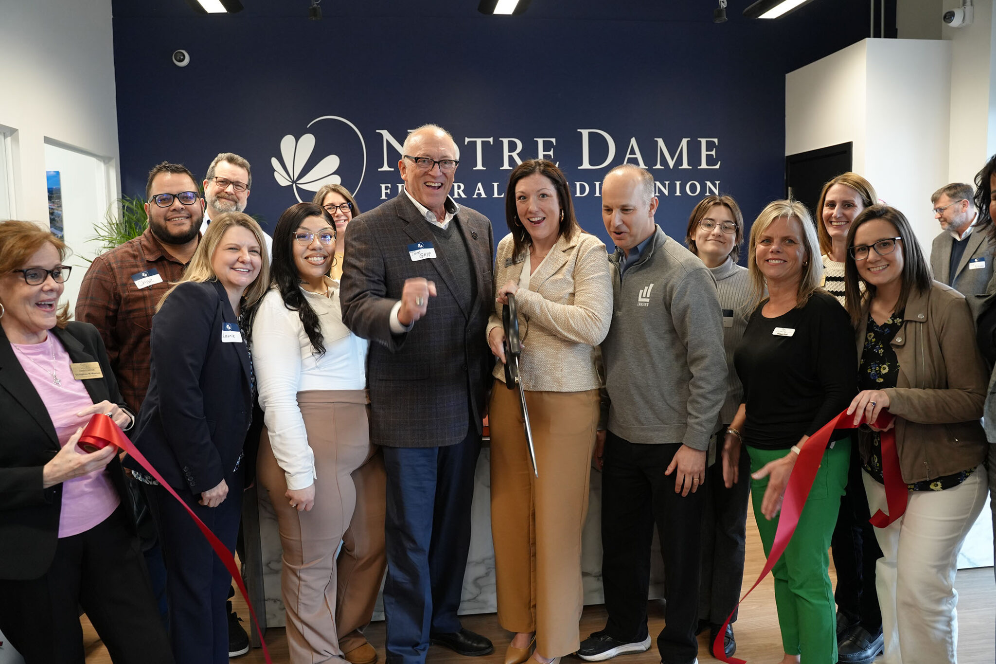 Notre Dame Federal Credit Union Celebra la gran inauguración de la sucursal de Lansing - Notre ...